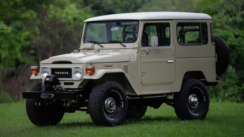 Only The Dead Gear Guide - Jack Carr